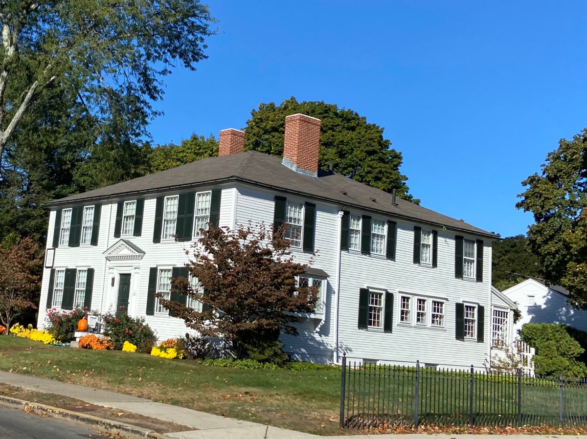 Heartbreak at the Harrington House – Walkies Through History