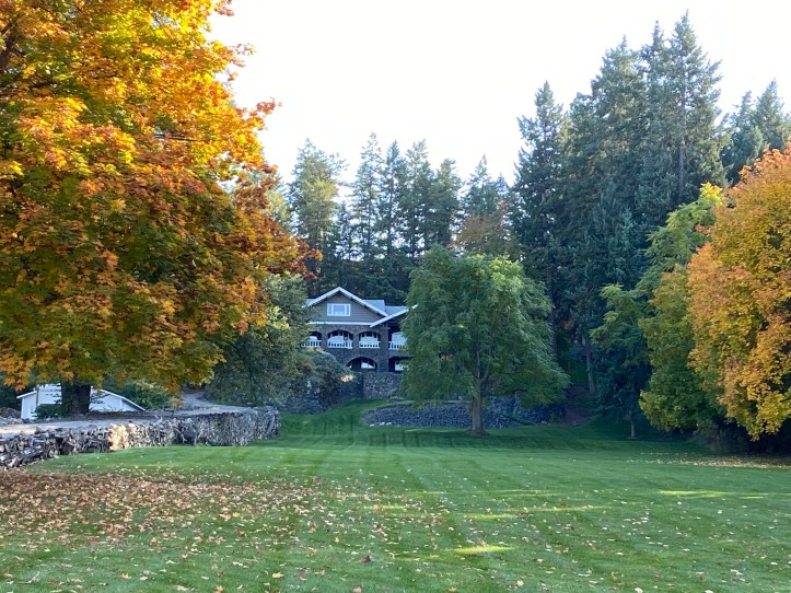 Hahn Mansion – Walkies Through History